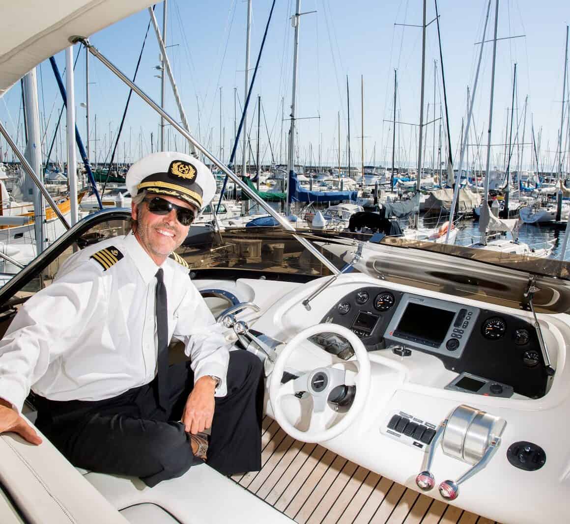 How To Choose The Right Charter Boat Captain? - TheBookOnGoneFishing