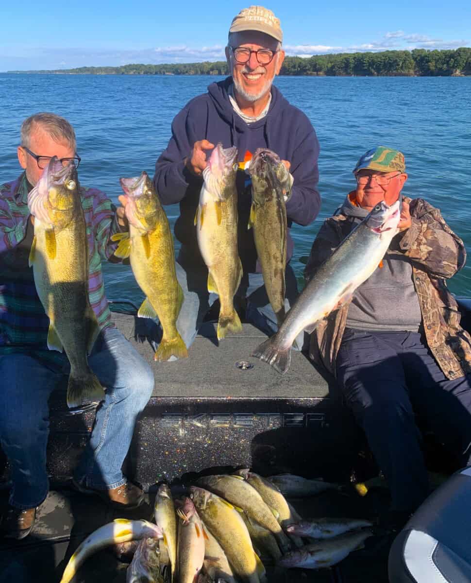 $25 VS $250 Tackle Box Fishing Challenge (BIG BASS) - TheBookOnGoneFishing